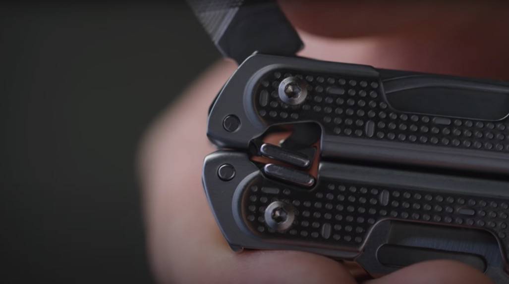 Tactical multi-tool - Bugout Bill