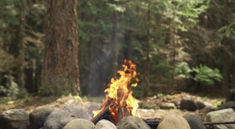 How to keep a fire going - Bugout Bill